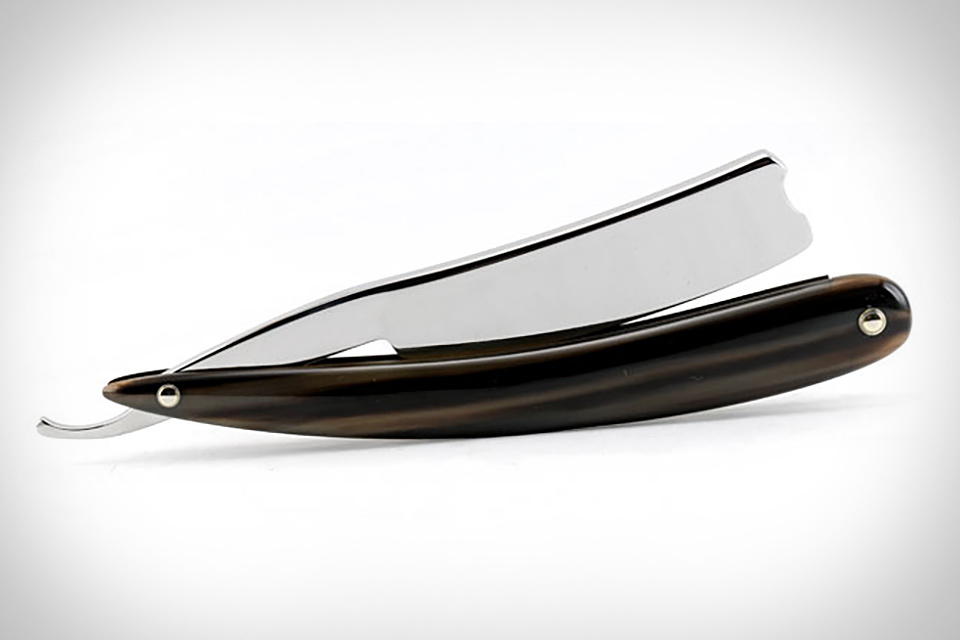 The Art of Shaving Fusion Chrome Razors | Uncrate