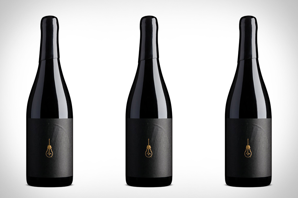 Rogue Rolling Thunder Imperial Stout | Uncrate