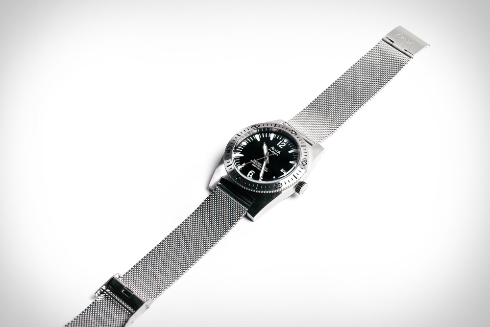 Alsta Nautoscaph II Jaws Watch | Uncrate