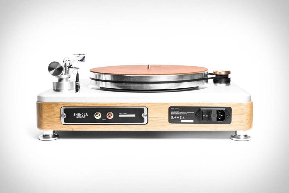 Shinola Runwell Turntable | Uncrate