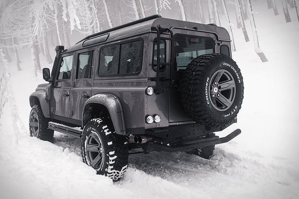 Ares Land Rover Defender | Uncrate