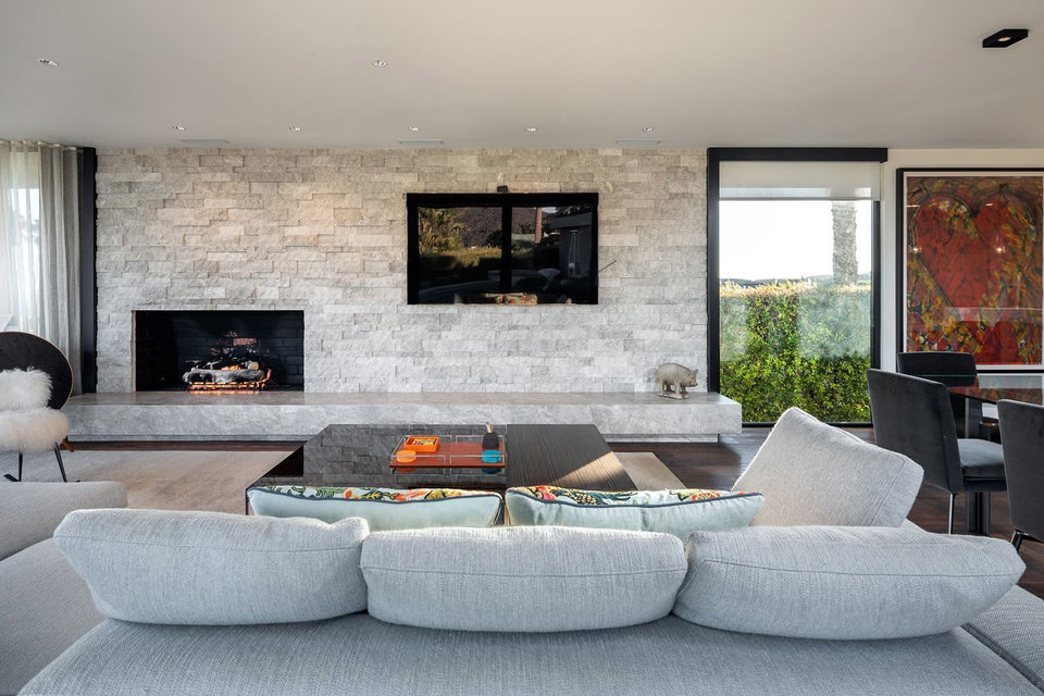 Elon Musk's Brentwood House | Uncrate
