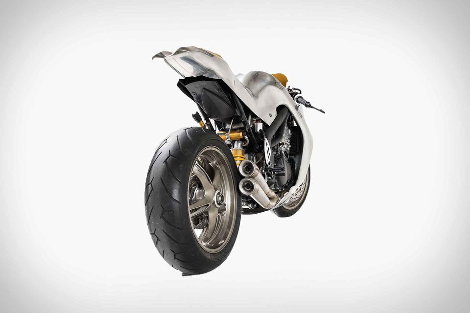 Metalbike Garage Triumph Speed Triple Motorcycle | Uncrate