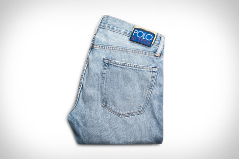 Aston Martin DBS GT Zagato Coupe | Uncrate