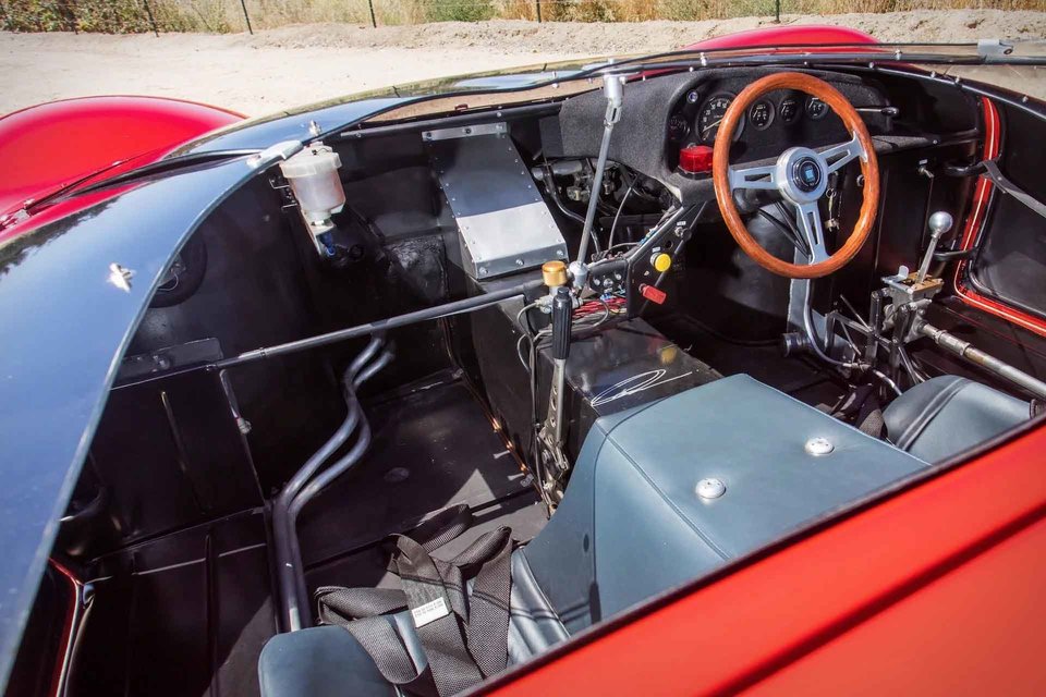 1965 Shelby / De Tomaso P70 Race Car | Uncrate