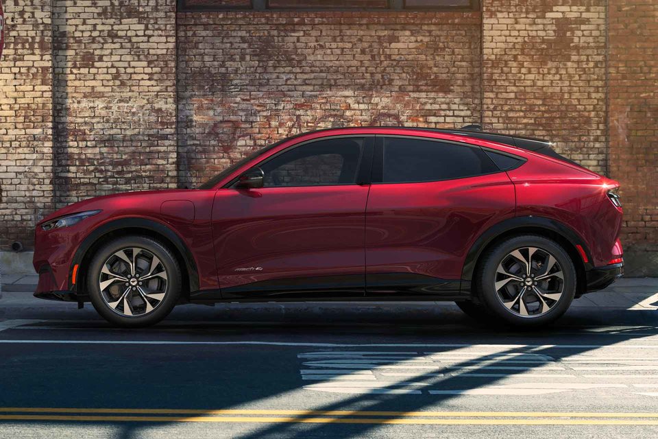 福特野马Mach-E SUV | Uncrate