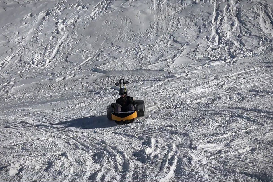 Bobsla Electric Snow Kart | Uncrate