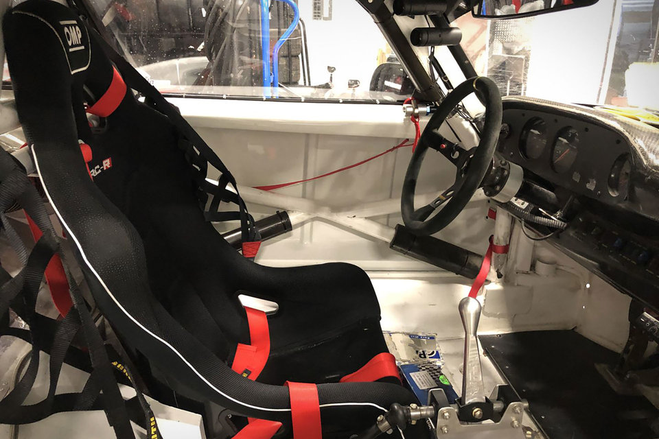 Apple 1979 Porsche 935 Race Car | Uncrate