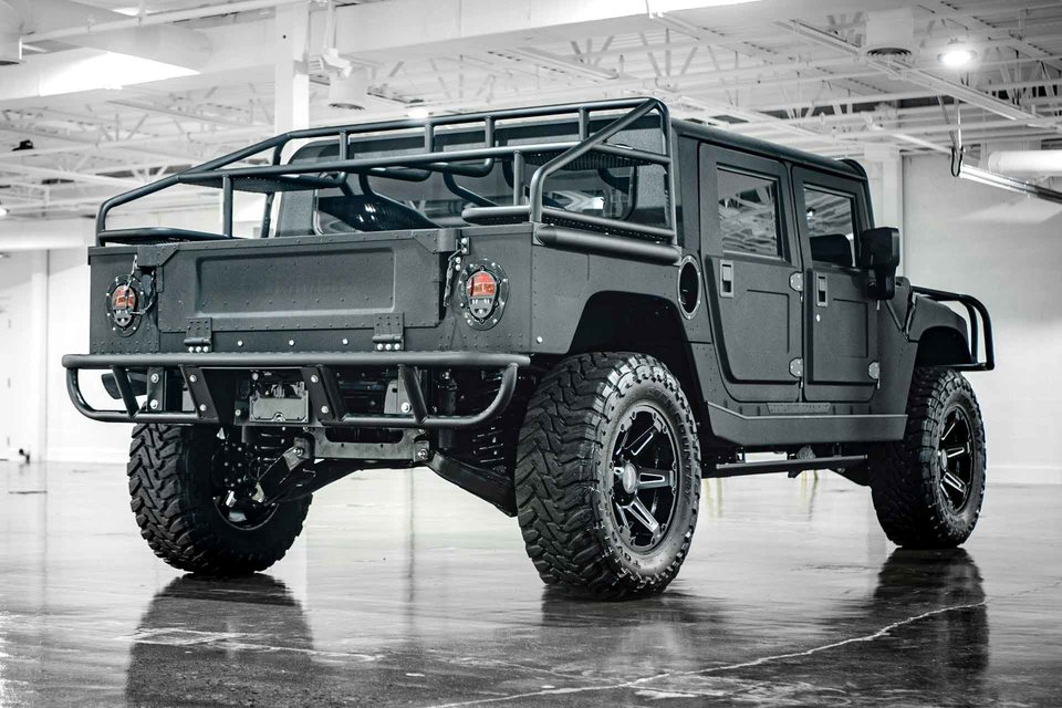 Mil-Spec Overland Hummer H1 | Uncrate