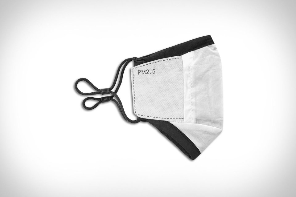 Profound Black Mask | Uncrate