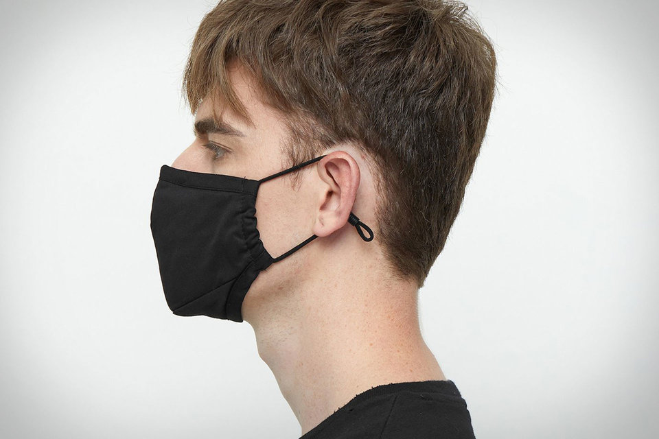 Profound Black Mask | Uncrate