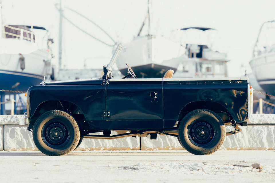 Himalaya x Taylor Stitch Land Rover Pre-Defender SUV | Uncrate