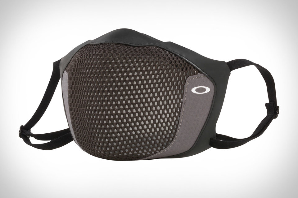 Oakley MSK3 Face Mask | Uncrate