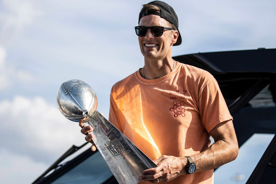 Tom Brady's Christopher Cloos Party Boat Sunglasses | Uncrate