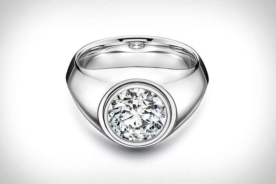 The Charles Tiffany Setting Men's Engagement Ring | Uncrate