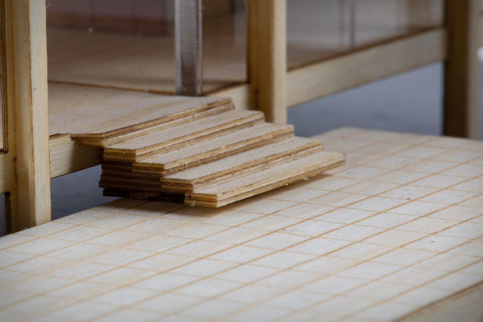 Farnsworth House Model Kit | Uncrate