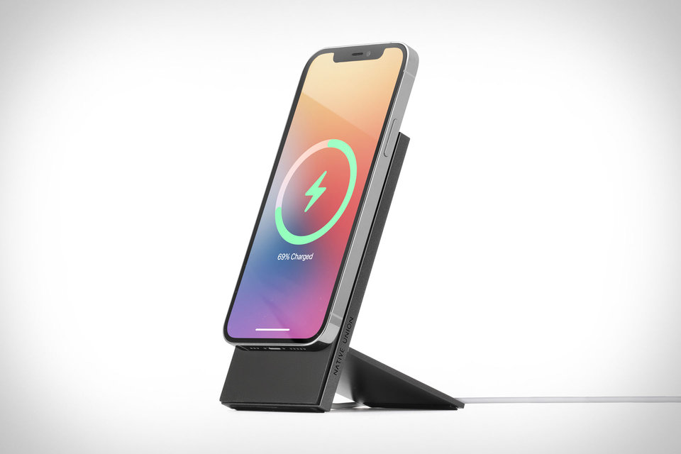 Native Union Rise Magsafe Dock | Uncrate