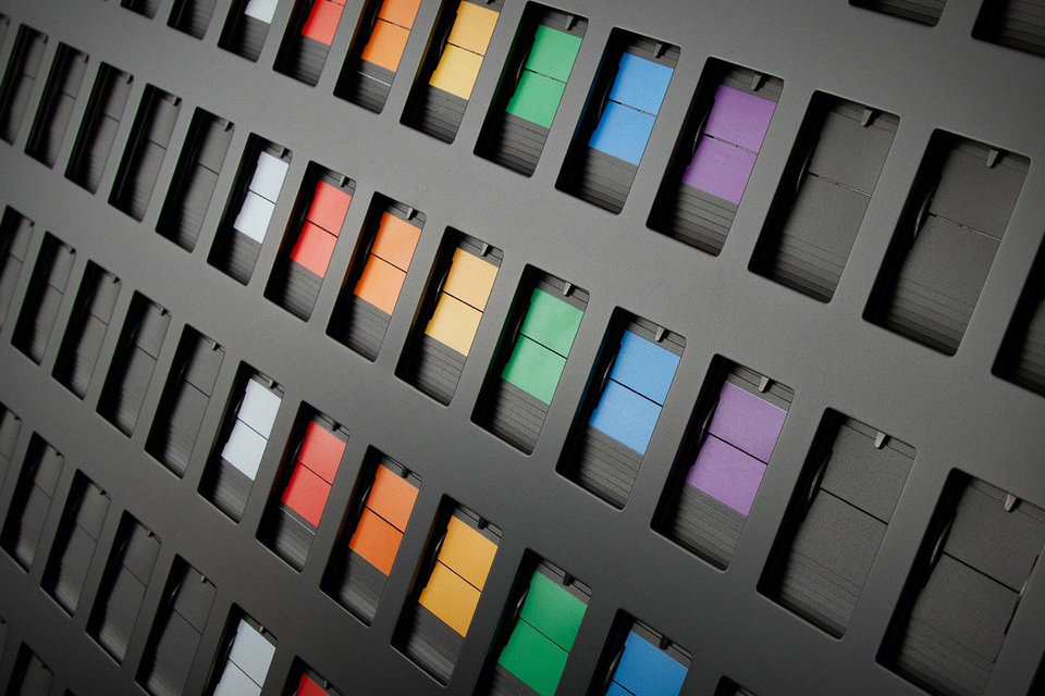 Vestaboard-Messaging-Display | Uncrate