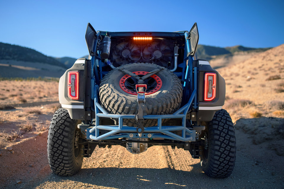 2022 Ford Bronco DR Race Truck | Uncrate