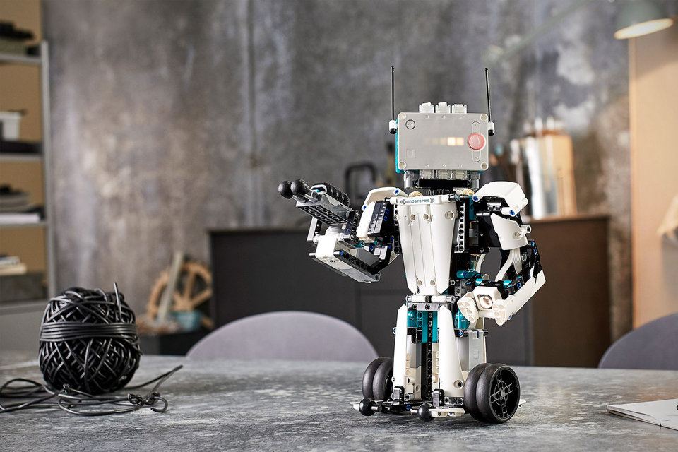 LEGO Mindstorms Robot Inventor Set | Uncrate