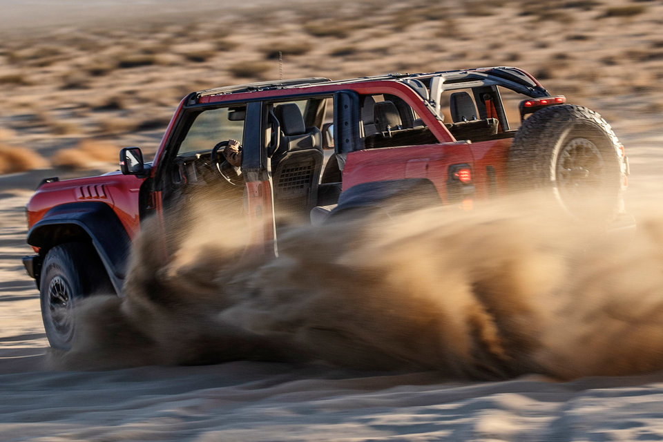 2022 Ford Bronco Raptor SUV | Uncrate