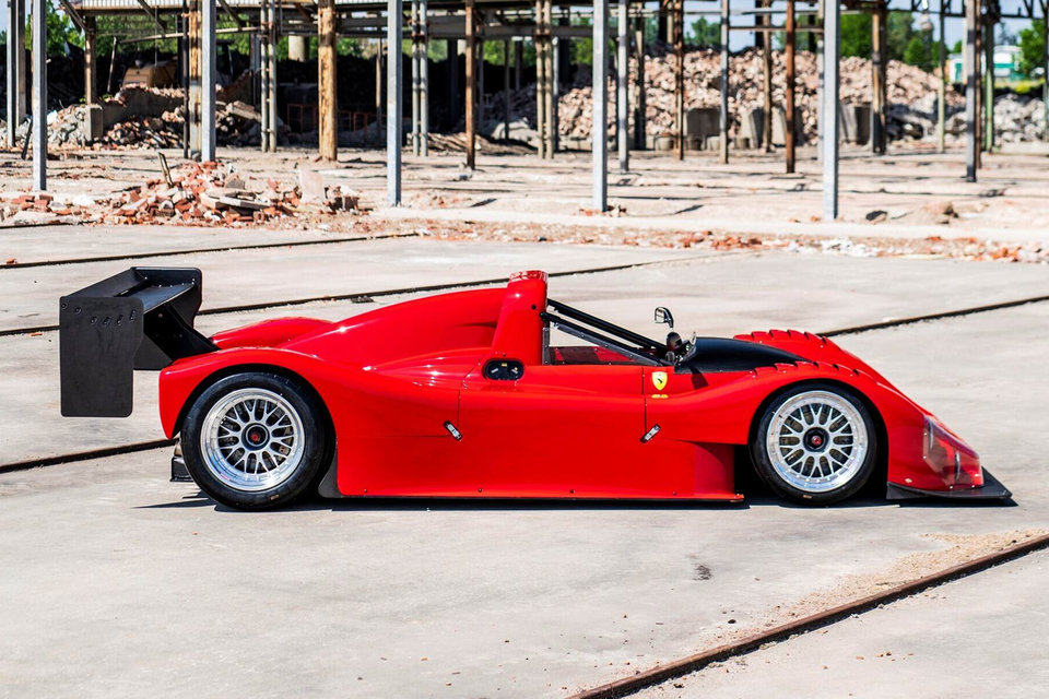1999 Ferrari 333 SP Race Car | Uncrate