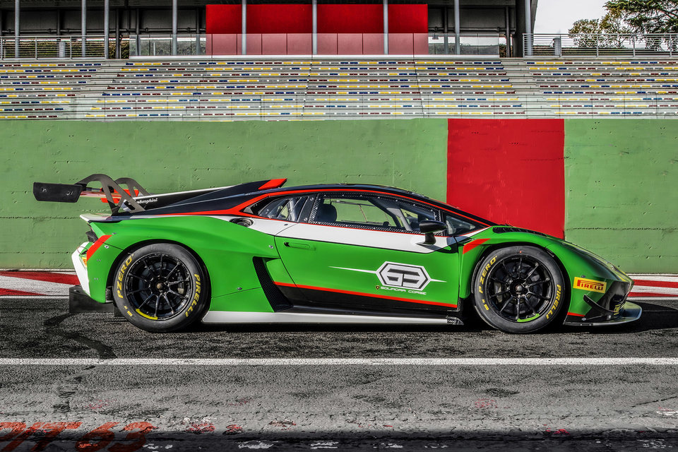 Lamborghini Huracan GT3 EVO2 Race Car | Uncrate