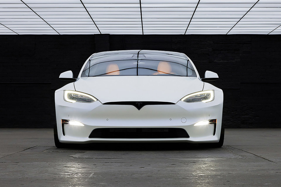 Tesla Model S Plaid S-Apex | Uncrate