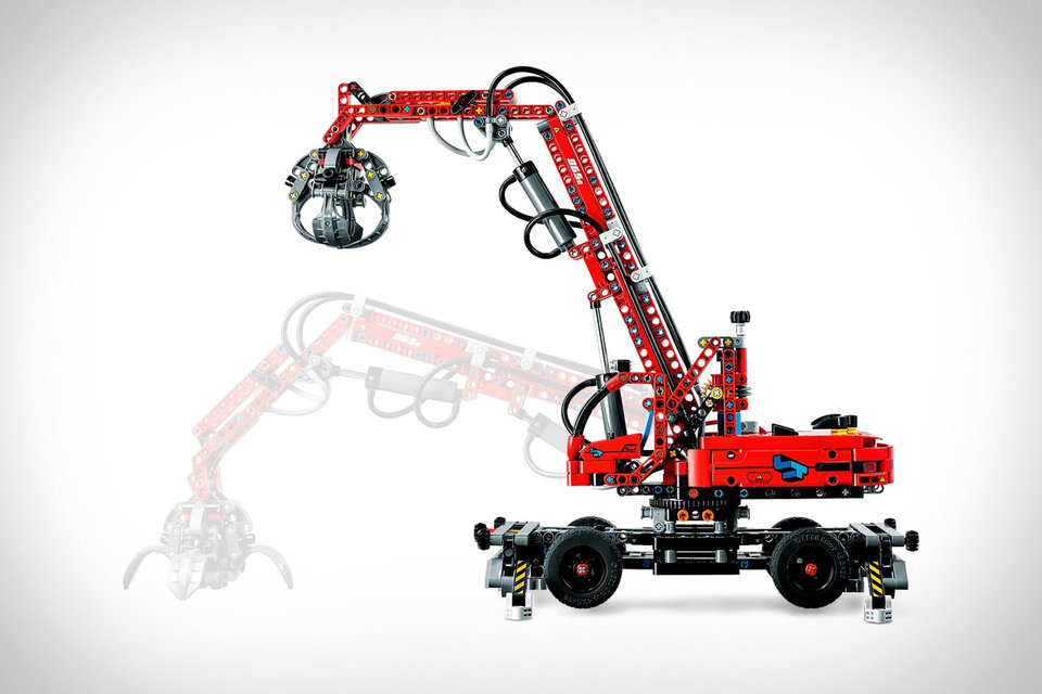 LEGO Material Handler | Uncrate