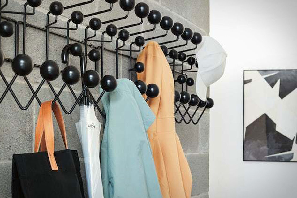 Perchero Eames Hang-It-All | Uncrate