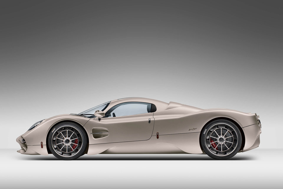 2023 Pagani Utopia Coupe | Uncrate