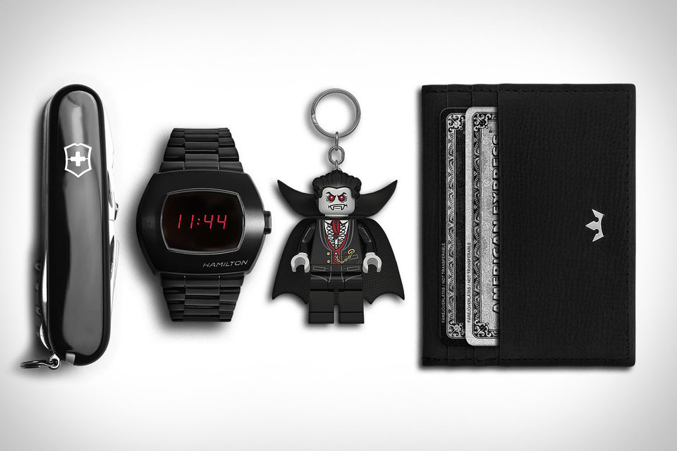 Everyday Carry: Fox | Uncrate