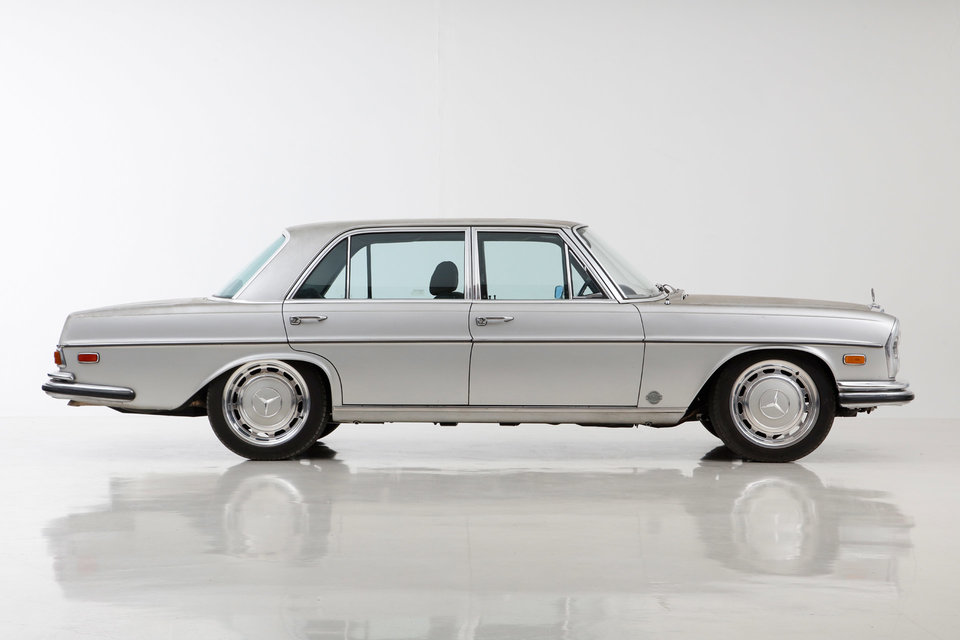 Icon Derelict 1971 Mercedes 300SEL Sedan | Uncrate