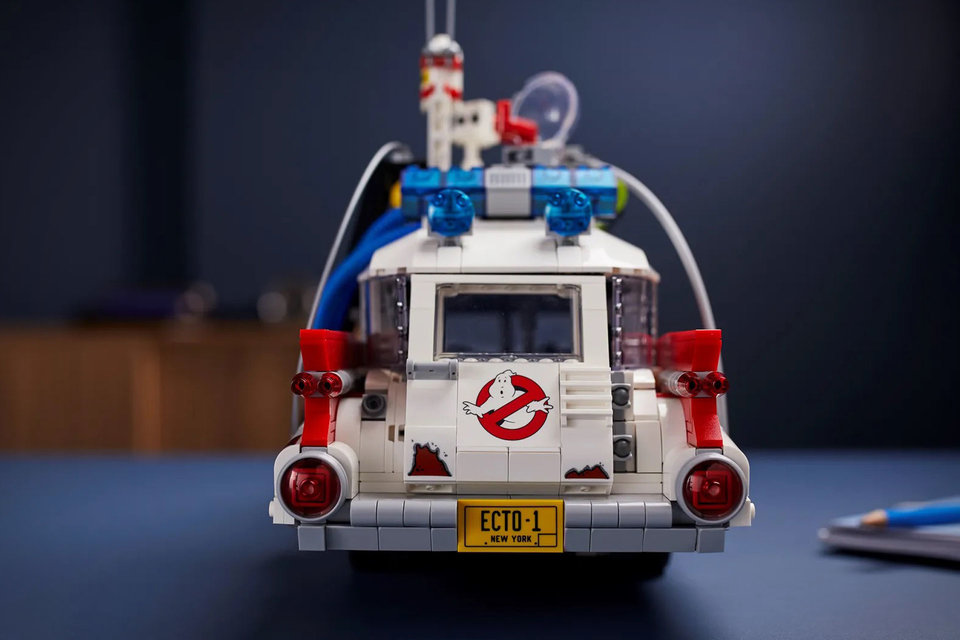 LEGO Ghostbusters ECTO-1 | Uncrate