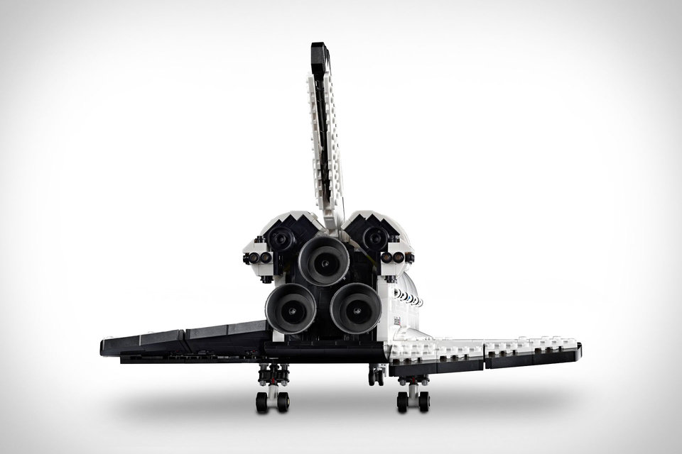 LEGO NASA Space Shuttle Discovery | Uncrate