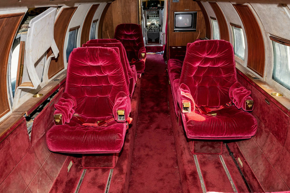 Elvis Presley's 1962 Lockheed 1329 Private Jet | Uncrate