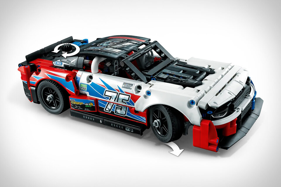 LEGO NASCAR Chevrolet Camaro ZL1 | Uncrate