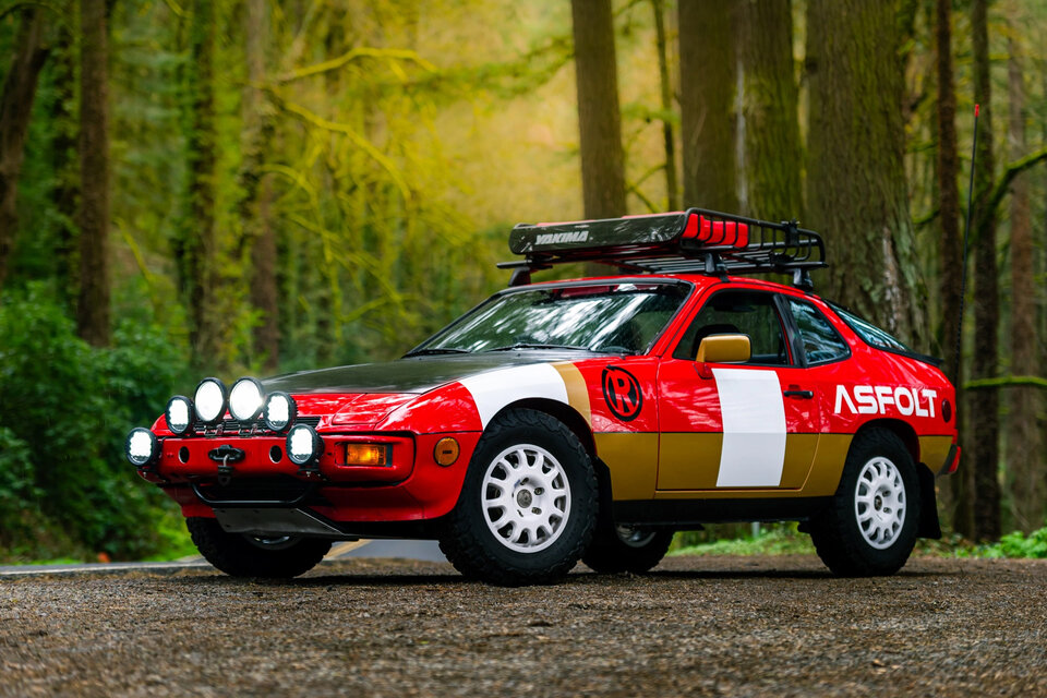 1987 Porsche 924S Voiture de rallye Baja à 5 vitesses | Uncrate