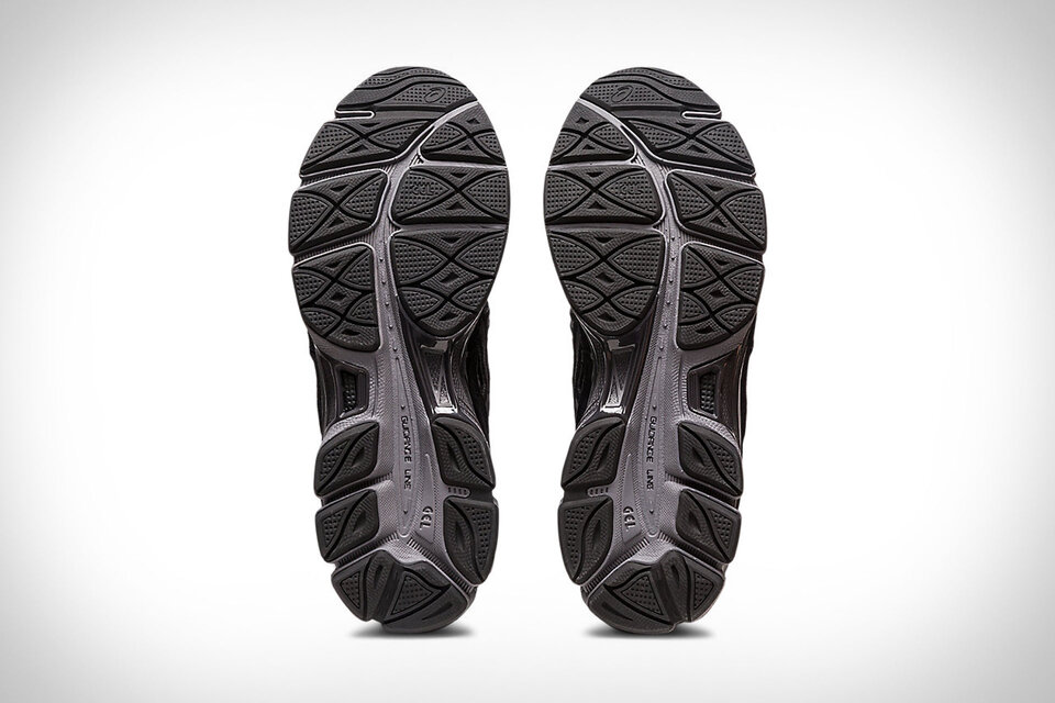 ASICS GEL-NYC Graphite Grey | Uncrate