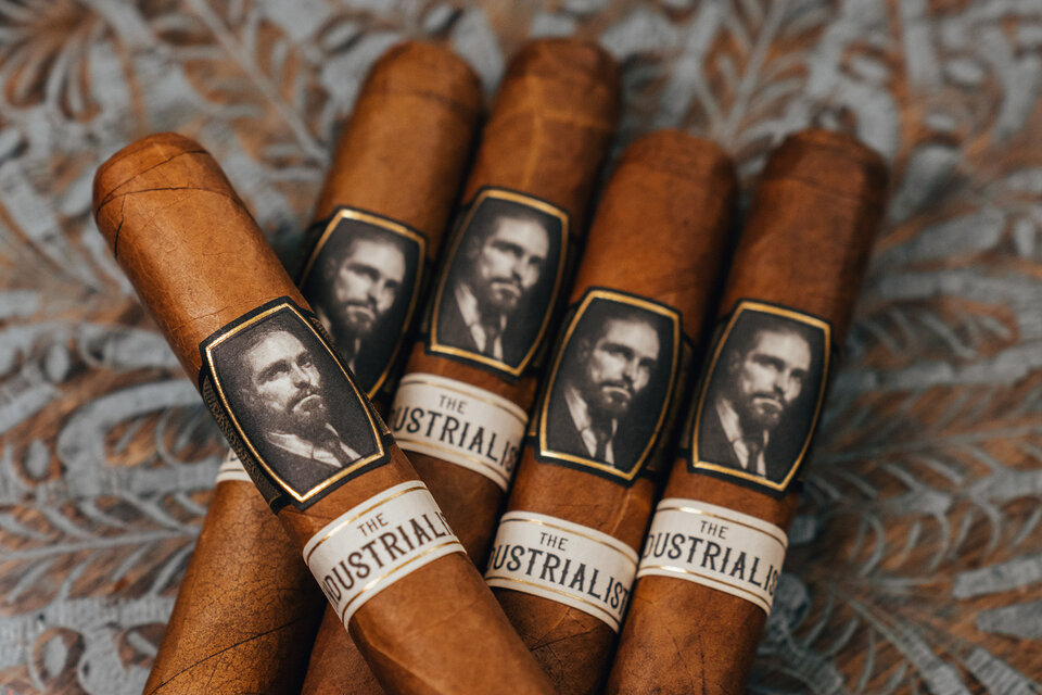 Cigar Page Grip Kit | Uncrate