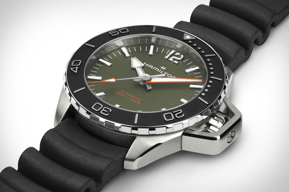 Reloj Hamilton Frogman de 41 mm | Uncrate