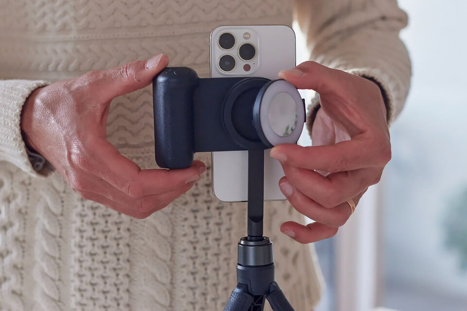 ShiftCam SnapGrip Phone Battery Grip Bundle | Uncrate