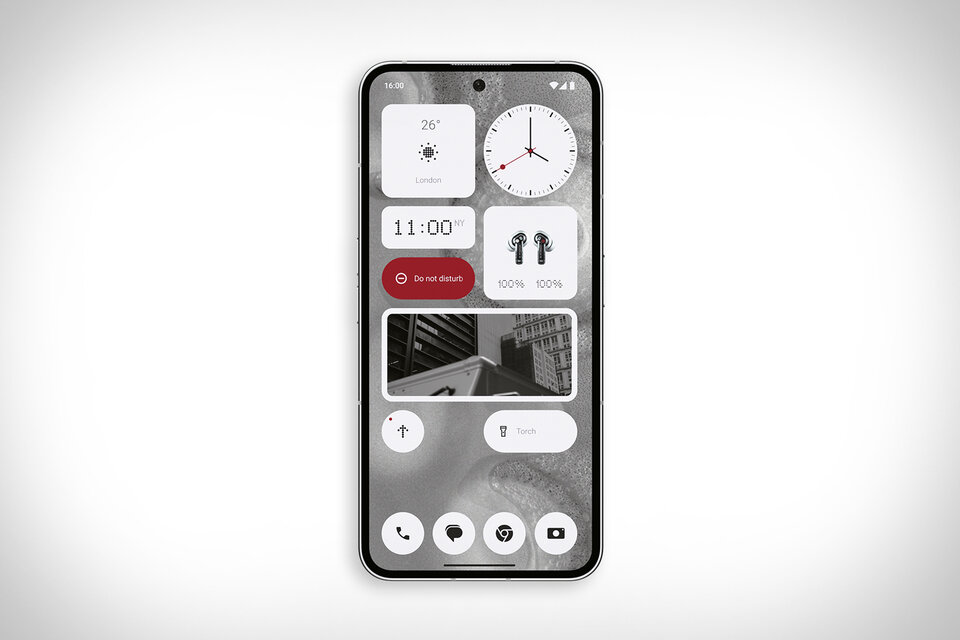 Nothing Phone (2) | Uncrate