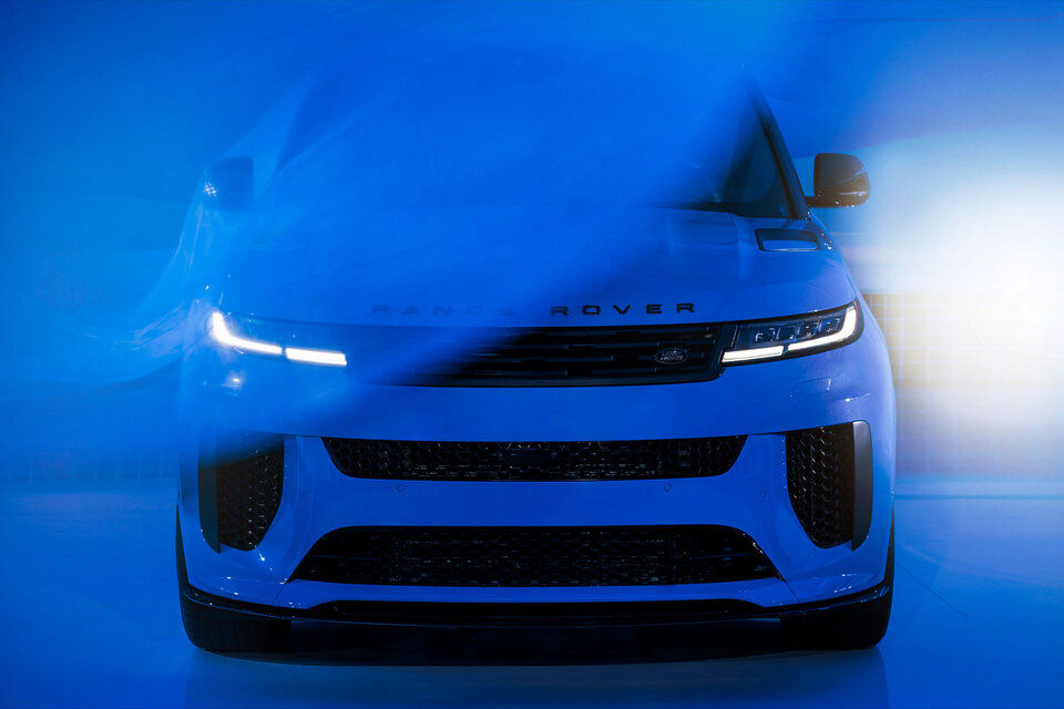 Range Rover Sport SV Edition One Miami | Uncrate