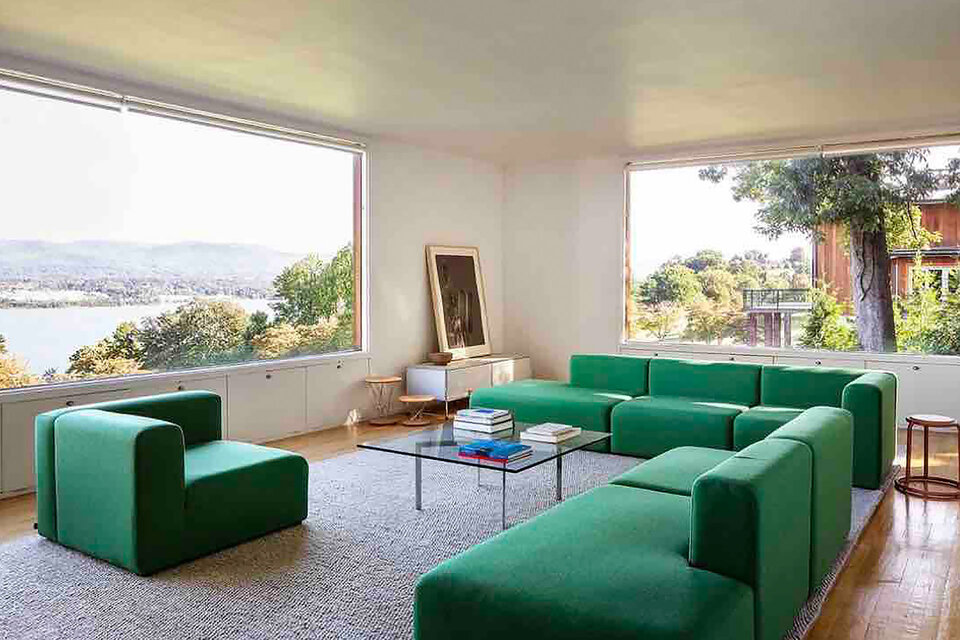 Philip Johnson's Wolfhouse | Uncrate