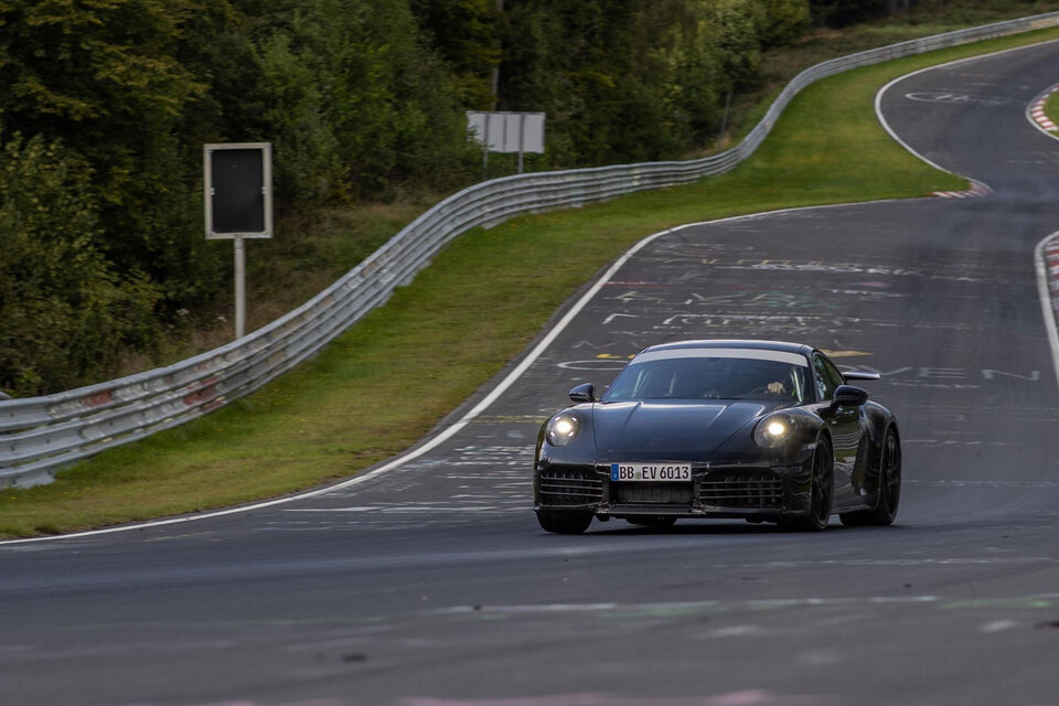 Porsche 911 Hybrid Prototype | Uncrate