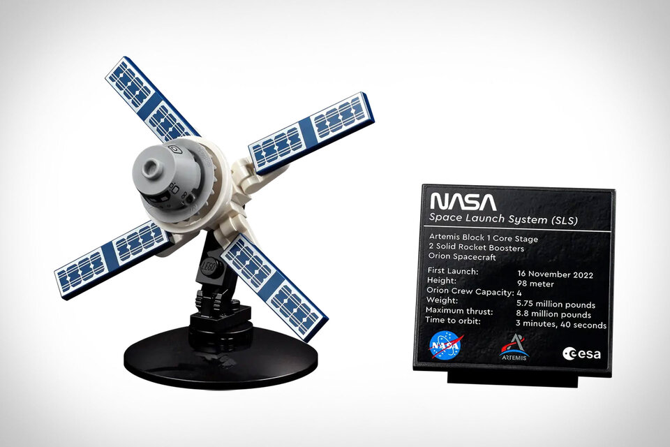 LEGO NASA Artemis Space Launch System | Uncrate