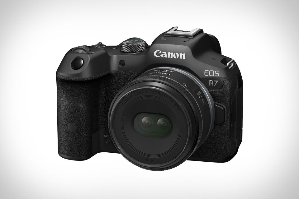 Canon RF-S7.8mm Dual Spatial Video Lens | Uncrate