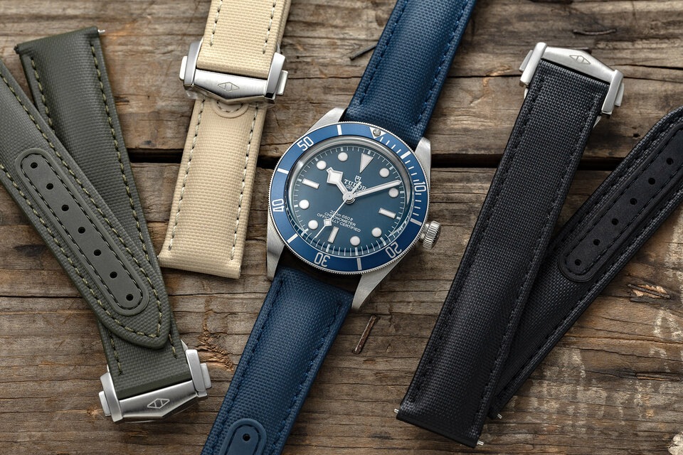 Artem Loop-less Sailcloth Strap | Uncrate