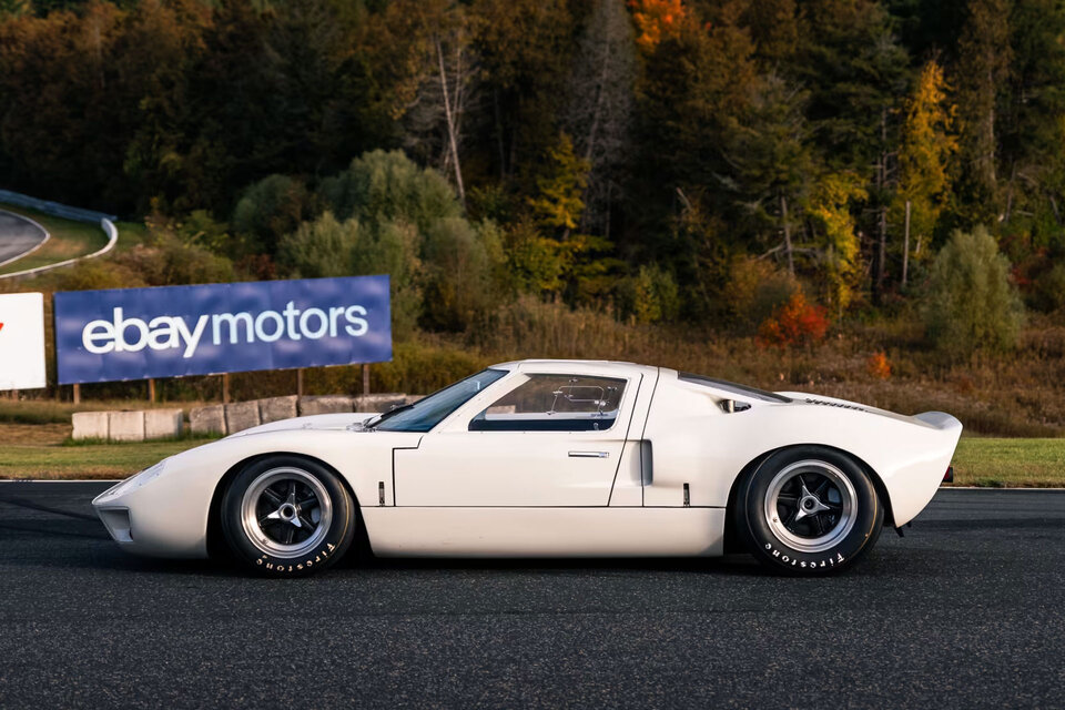 1969 Ford GT40 Lightweight | Uncrate